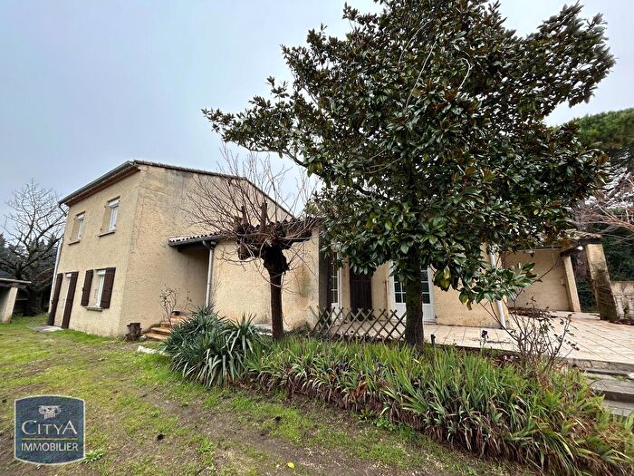 Maison à vendre - Orange, Colline, Etang - 7 pièces - 5 chambres