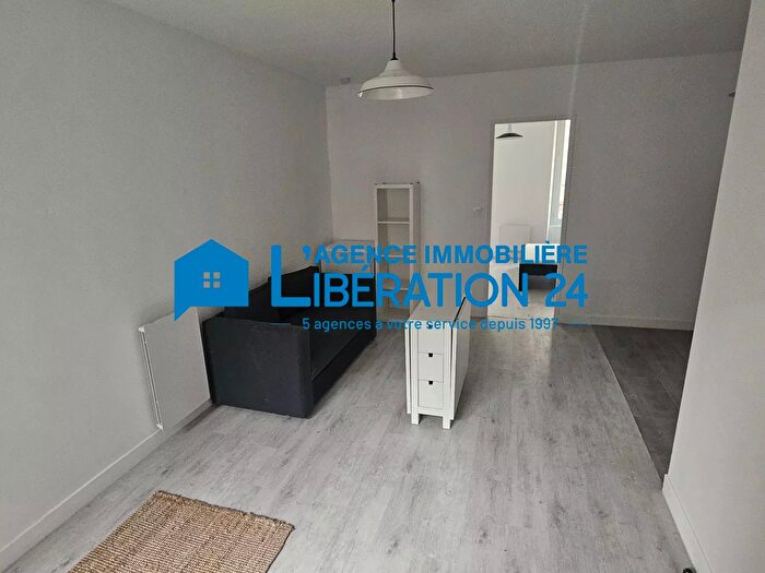 Appartement à louer - Saint-Chamond, Centre-ville, Saint-Ennemond, Chavanne - 2 pièces - 1 chambre