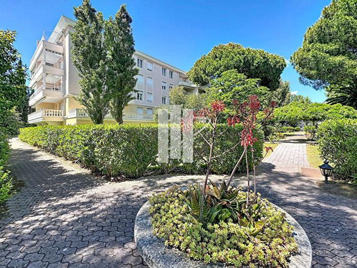 Appartement 4 pièces à vendre - Fréjus, Centre-ville