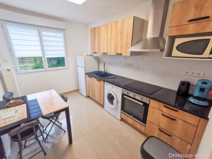 Les Fontaines, Tours - Appartement 2 pièces à louer