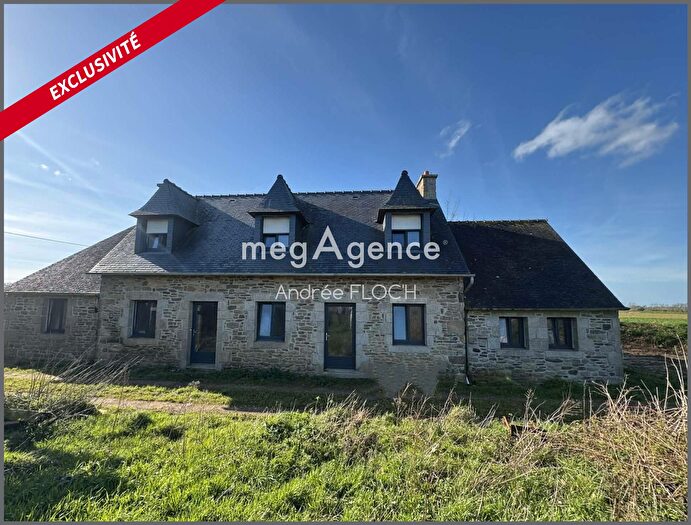 Maison 5 pièces à Lanarvily, à vendre