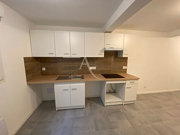 Appartement à louer - Lapasset, Castelnaudary - 4 pièces - 2 chambres