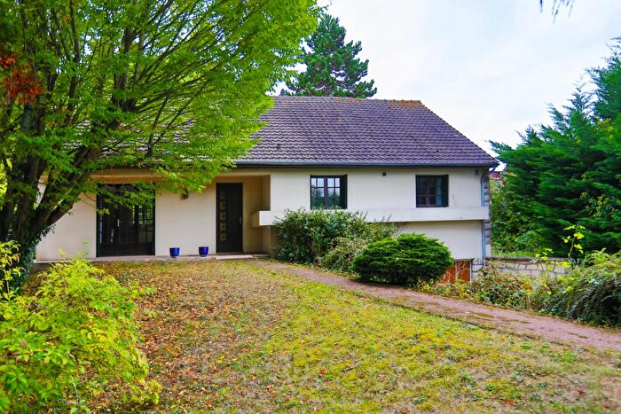 Maison à vendre - Beauvais, Argentine - 5 pièces - 3 chambres