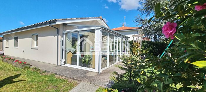 Maison à vendre - Biganos - 4 pièces - 3 chambres