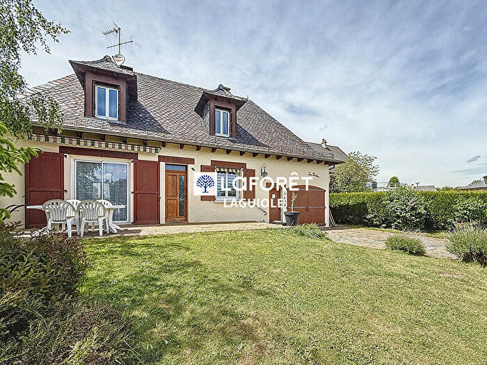 Maison à vendre - Thérondels - 5 pièces - 4 chambres