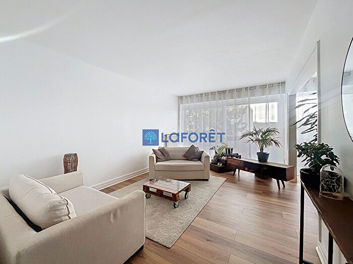 Appartement à vendre - Saintry-sur-Seine - 4 pièces - 2 chambres