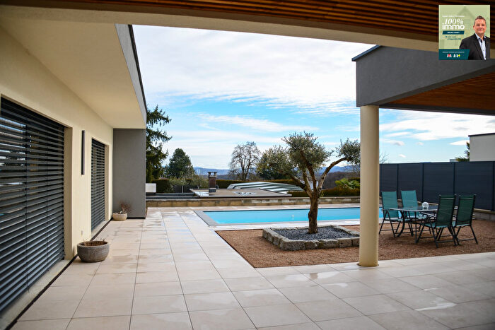 Maison à vendre - Folgensbourg - 6 pièces - 4 chambres