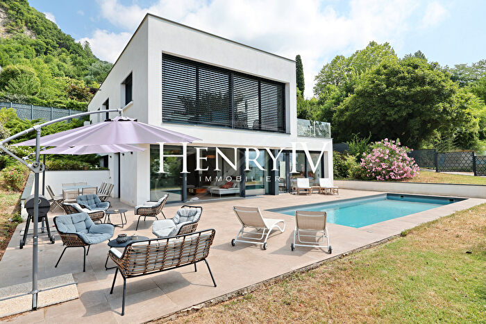 Maison à vendre - La Tronche - 5 pièces - 4 chambres