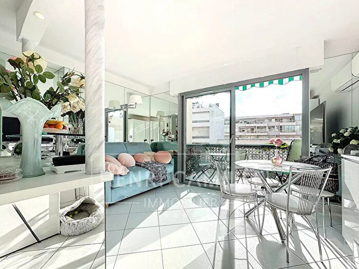 Appartement à vendre - Cannes, Centre-ville - 1 pièce