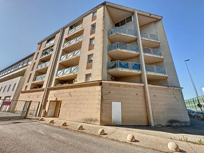 Appartement à vendre - Avignon, Monclar - 3 pièces - 2 chambres