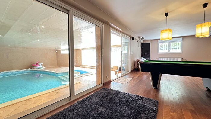 Maison à vendre - Dammarie-les-Lys, Château Gaillard, Roles, Justice - 7 pièces - 5 chambres