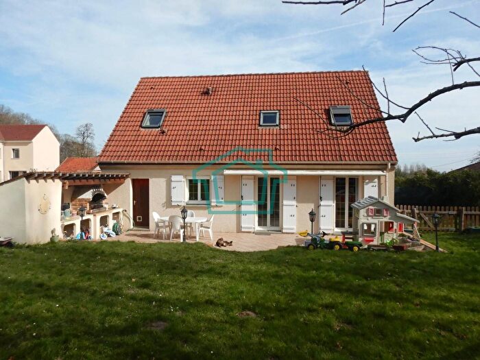 Maison 6 pièces à La Queue-les-Yvelines, à louer