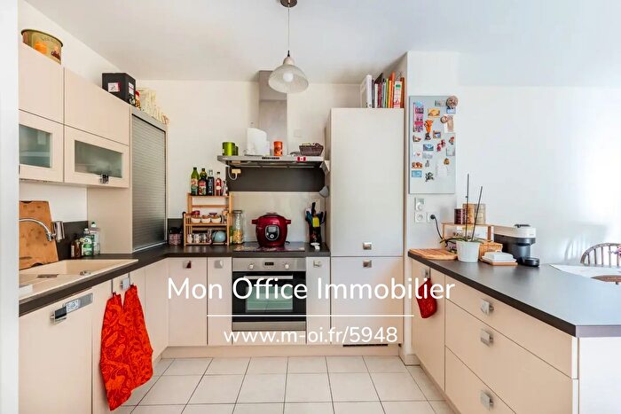 Appartement à vendre - Marseille e , La Capelette - 3 pièces - 2 chambres