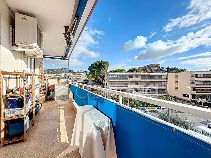 Appartement à vendre - Le Cannet, Rocheville, Colombier, Campelières - 3 pièces - 2 chambres