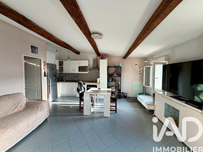 Appartement à vendre - Cuges-les-Pins - 3 pièces - 2 chambres