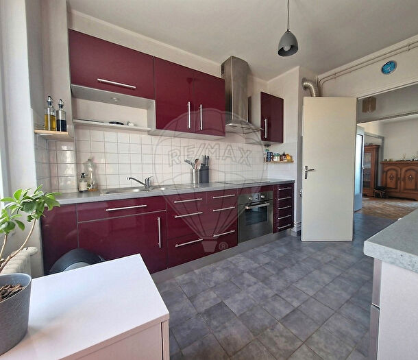 Nevers, Cathédrale, Jonction : Appartement 4 pièces à vendre