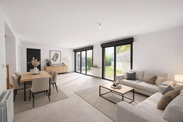 Appartement à vendre - Craponne - 4 pièces - 3 chambres