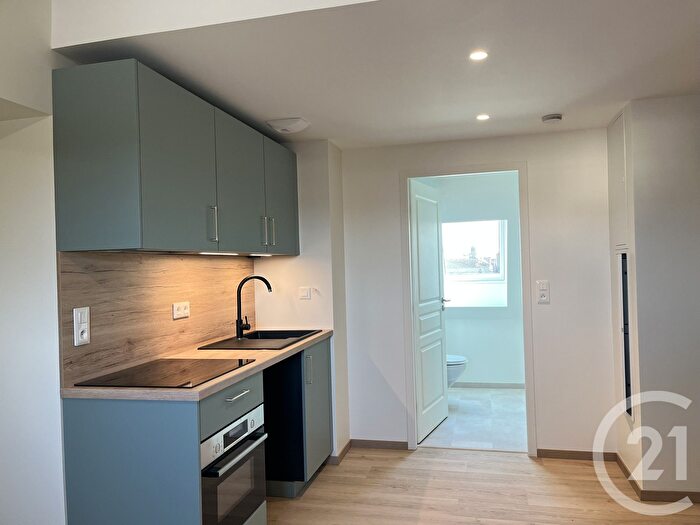 Appartement à louer - Dole, Vieille ville, Petite Venise - 1 pièce