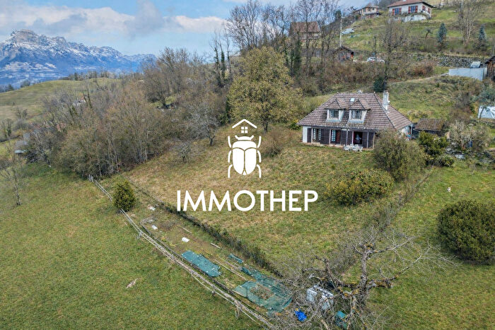 Maison à vendre - Saint-Jean-le-Vieux - 5 pièces - 4 chambres