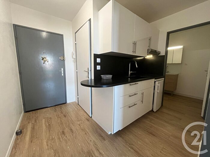 Appartement à louer - Strasbourg, Robertsau - 2 pièces - 1 chambre