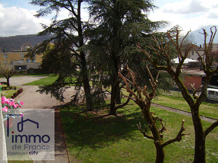 Appartement à louer - Le Pont-de-Claix, Iles de Mars - 2 pièces - 1 chambre