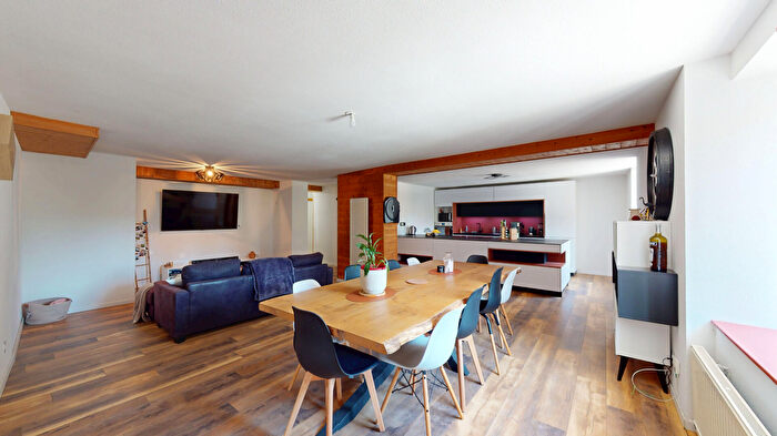 Vercel-Villedieu-le-Camp : Appartement 5 pièces à vendre