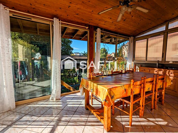 Maison à vendre - Amplepuis - 6 pièces - 3 chambres