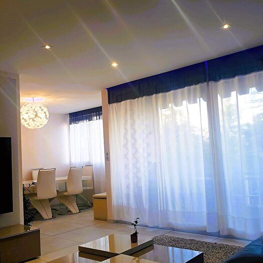 Appartement à vendre - Marseille e , Saint-Julien - 3 pièces - 2 chambres