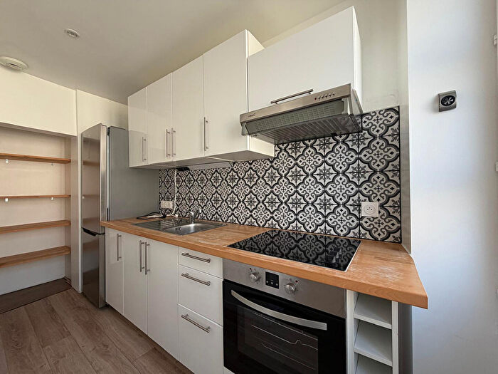 Laval, Les Pommeraies : Appartement 3 pièces à vendre