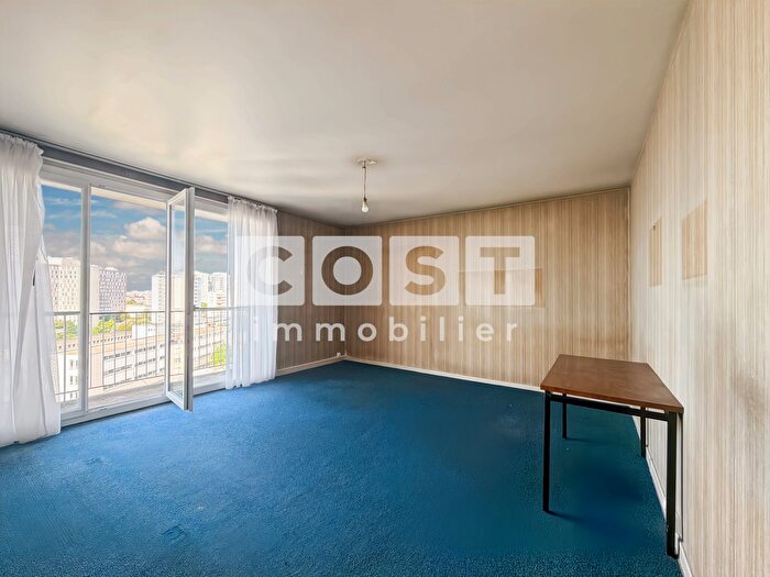 Asnières-sur-Seine, Coubertin : Appartement 2 pièces à vendre