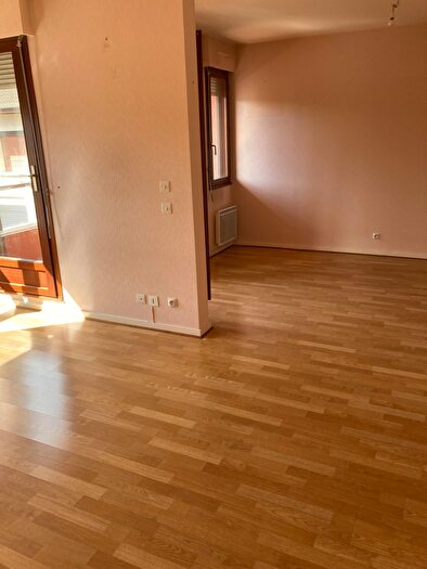 Oyonnax, Centre-ville, Niermes, Geilles, Croix Rousse - Appartement 4 pièces à vendre