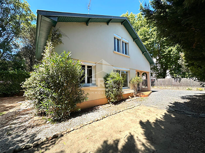 Maison 5 pièces à Tarbes, Vugnemale, Martinet, à vendre