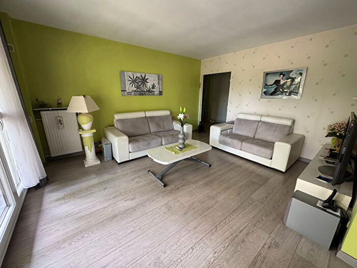 Appartement à vendre - Brunoy, Centre-ville - 4 pièces - 2 chambres