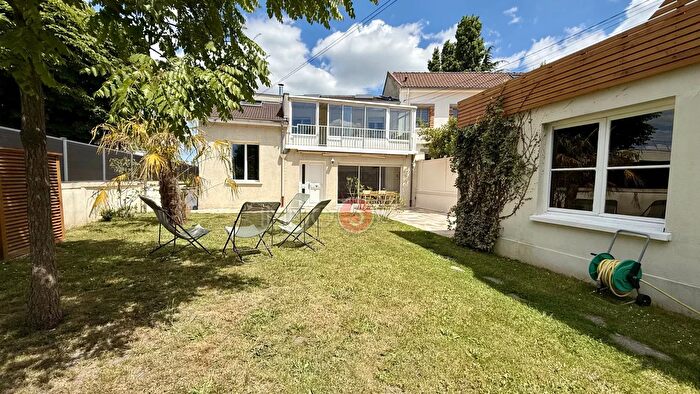 Maison à vendre - Le Raincy, Plateau - 6 pièces - 3 chambres