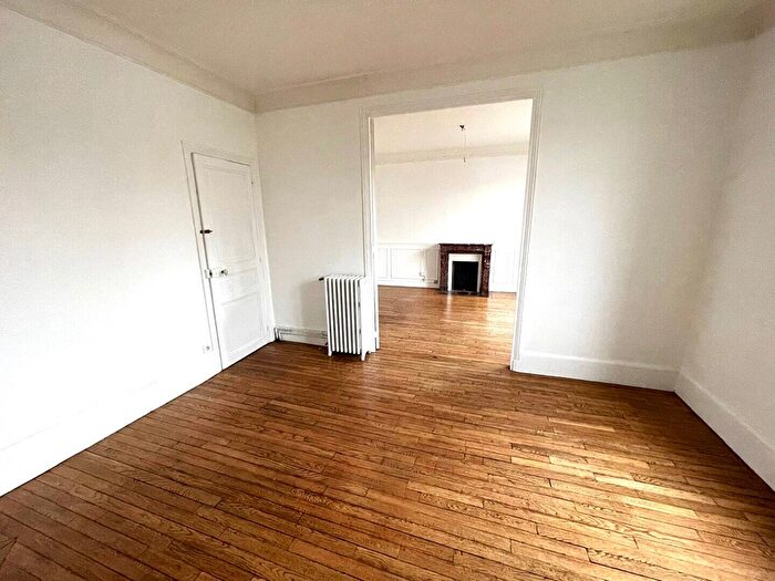 Appartement à louer - Bondy, Villemomble - 3 pièces - 2 chambres