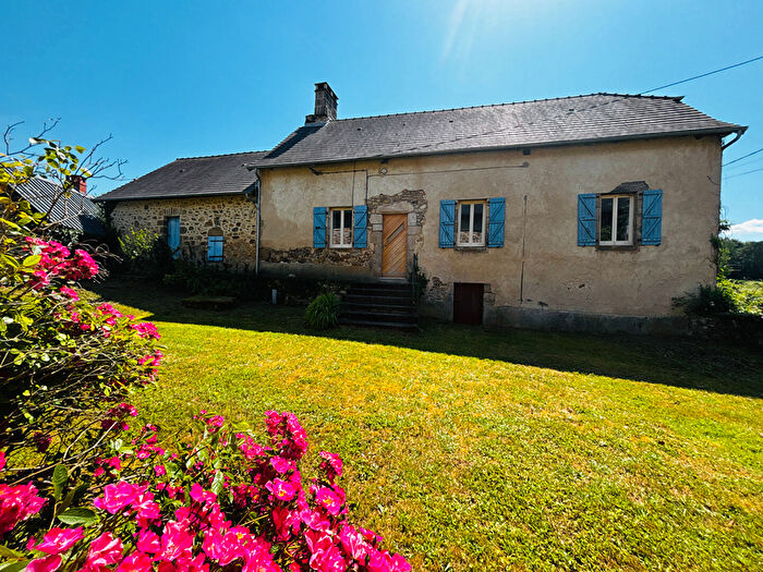 Maison 3 pièces à vendre à Eyburie