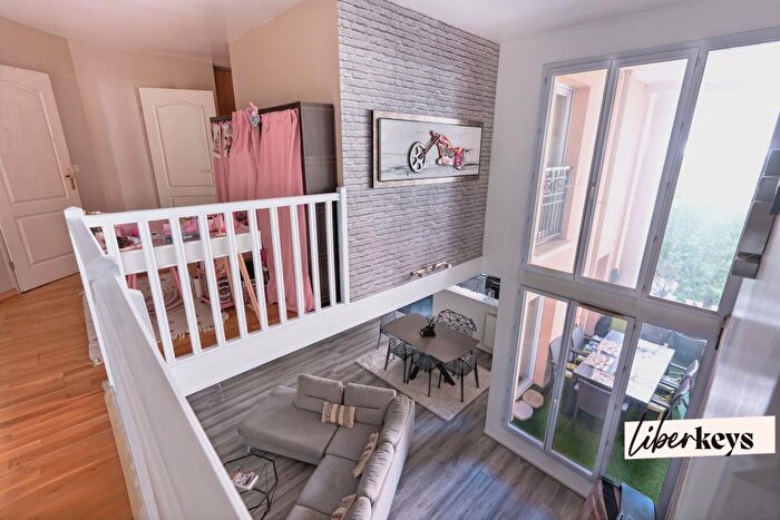 Appartement 5 pièces à vendre à Courbevoie, Faubourg de l'Arche