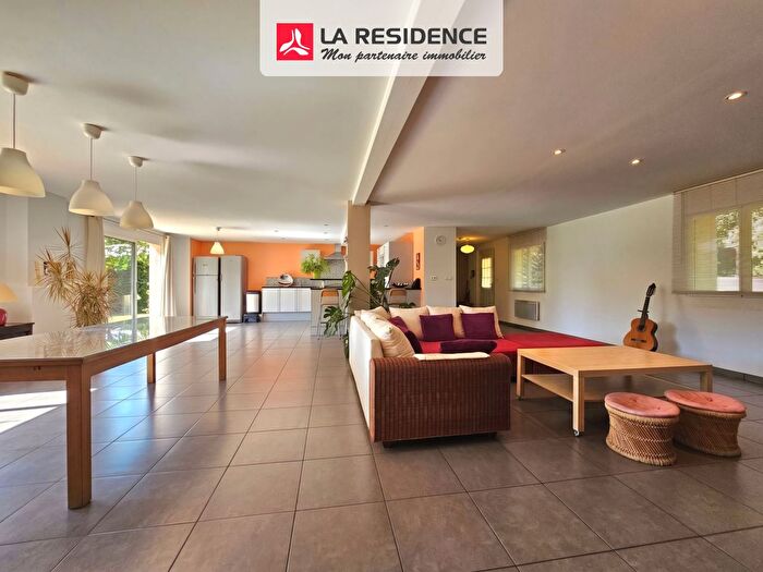 Maison 8 pièces à Castelnaudary, à vendre