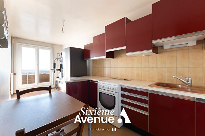 Appartement à vendre - Clermont-Ferrand, Croix de Neyrat - 3 pièces - 2 chambres