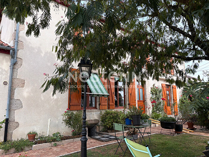 Maison 4 pièces à vendre à Bressuire, Saint-Porchaire