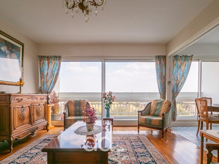 Appartement à vendre - La Rochelle, Port Neuf - 5 pièces - 3 chambres