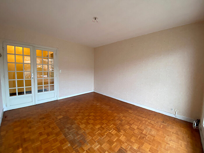 Appartement à louer - Vals-près-le-Puy - 3 pièces - 2 chambres