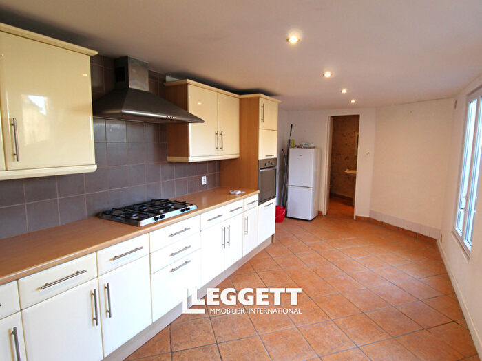 Maison à vendre - La Trimouille - 6 pièces - 3 chambres