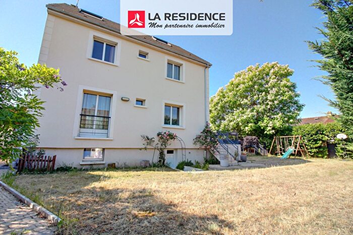 Maison 7 pièces à Achères, à vendre