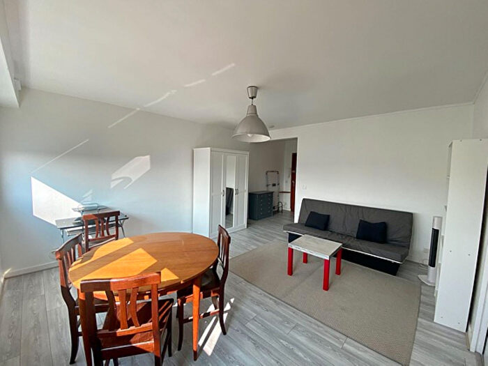 Appartement 1 pièce à Lyon 7ème, Gerland, à louer