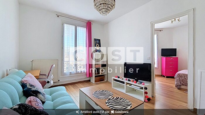 Asnières-sur-Seine, Gresillons, Voltaire : Appartement 2 pièces à vendre