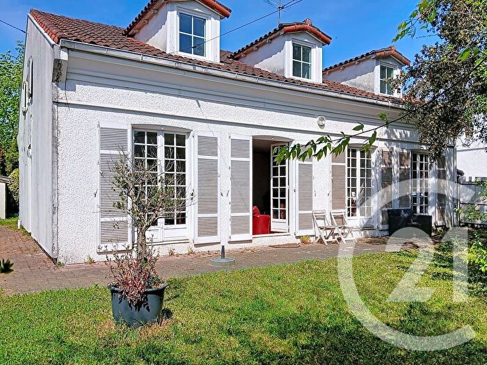 Maison 7 pièces à vendre à Mérignac, Centre-ville