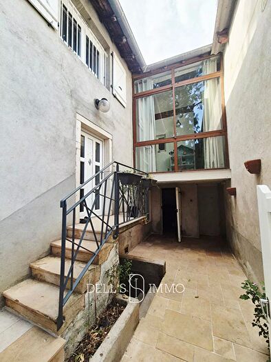 Maison à Villié-Morgon, à vendre