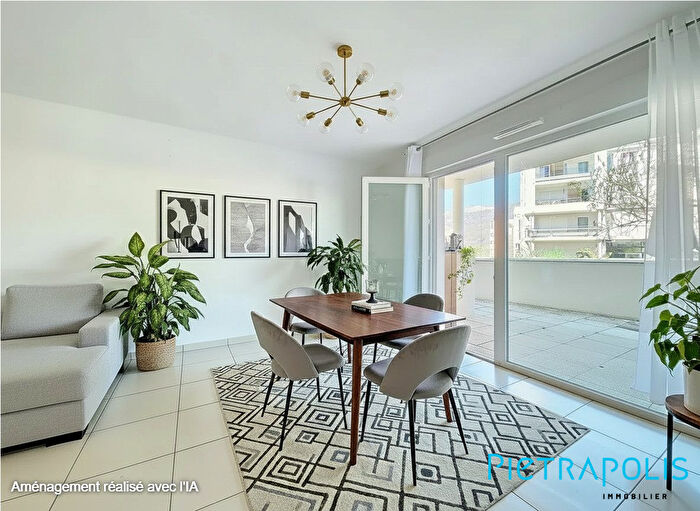 Appartement 4 pièces à vendre à Saint-Genis-Pouilly