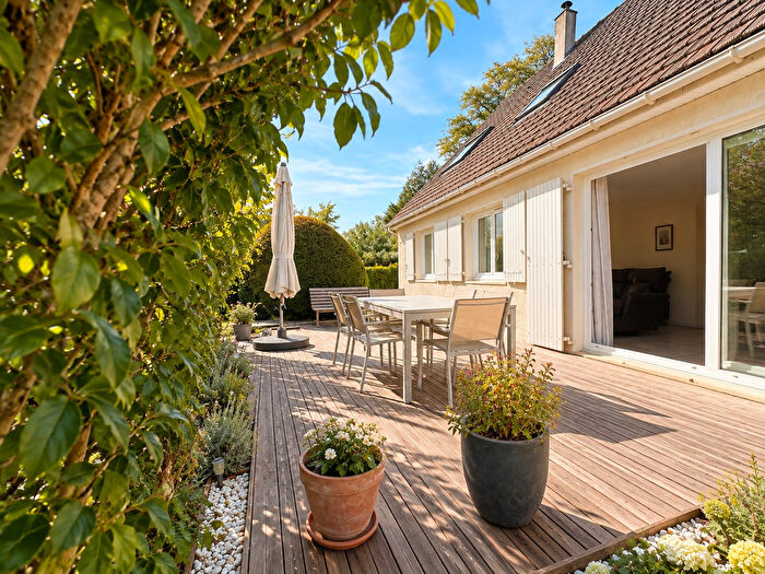 Maison 6 pièces à vendre - Aumont-en-Halatte